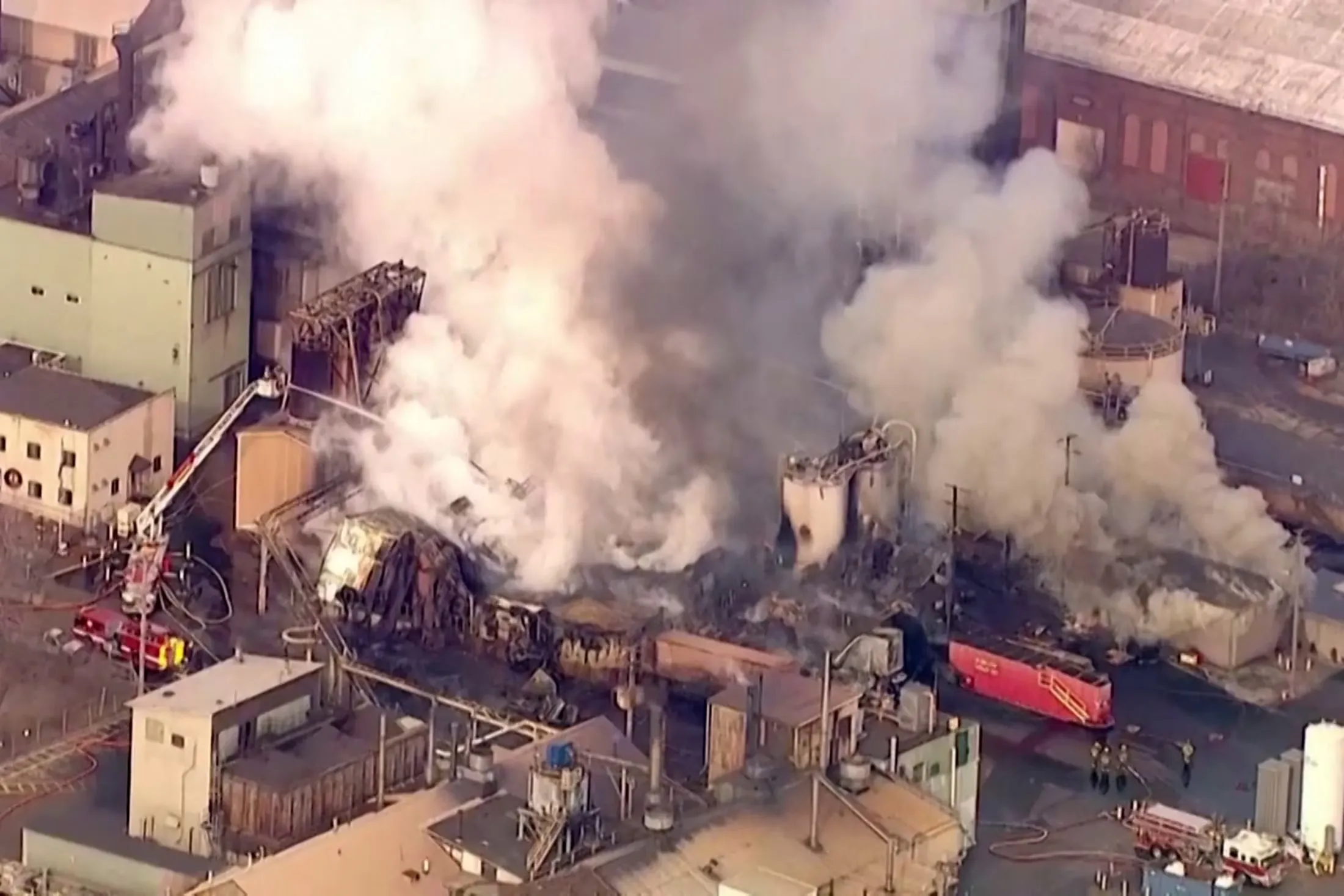 Explosion Leads to Major Fire at Carus Chemical Facility in Illinois ...