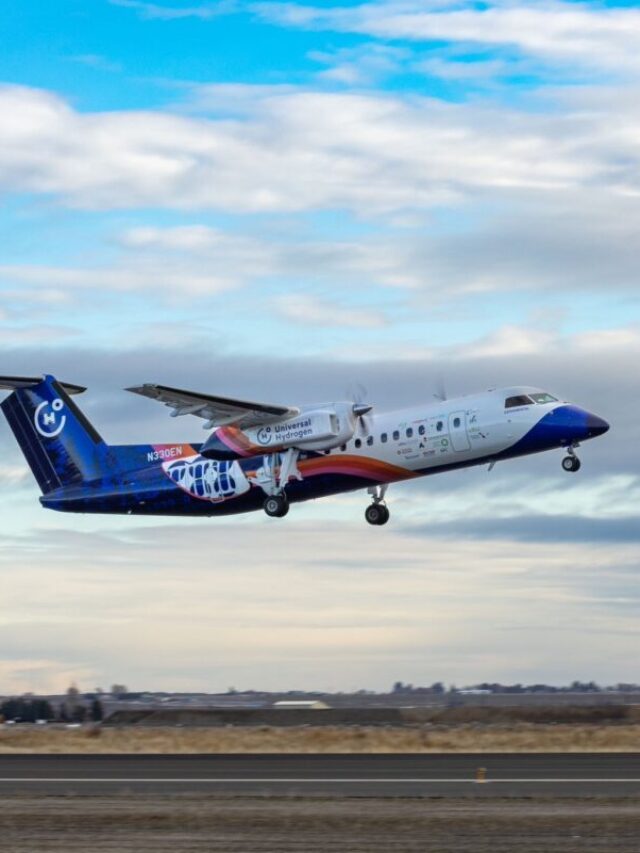 Universal Hydrogen’s New Era Flight Dash-8 Makes Successful Flight With ...