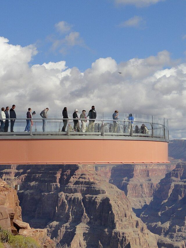 Grand Canyon's Electric Shift: EV Charging Now at America's Iconic Stop ...