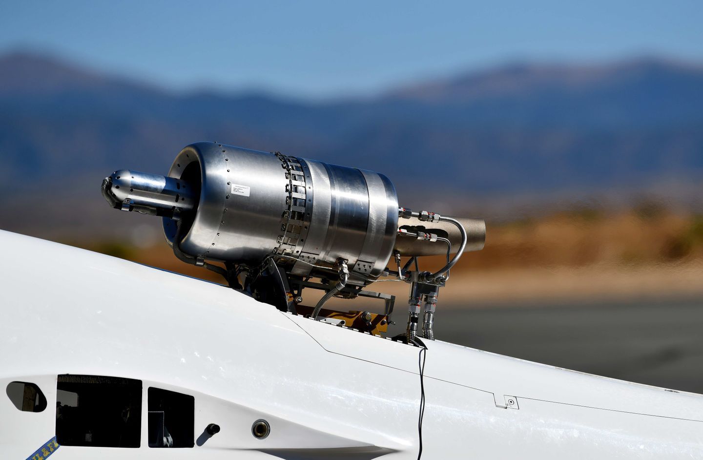 Airbus UpNext's Blue Condor: First-Ever Hydrogen-Powered Glider Flight ...