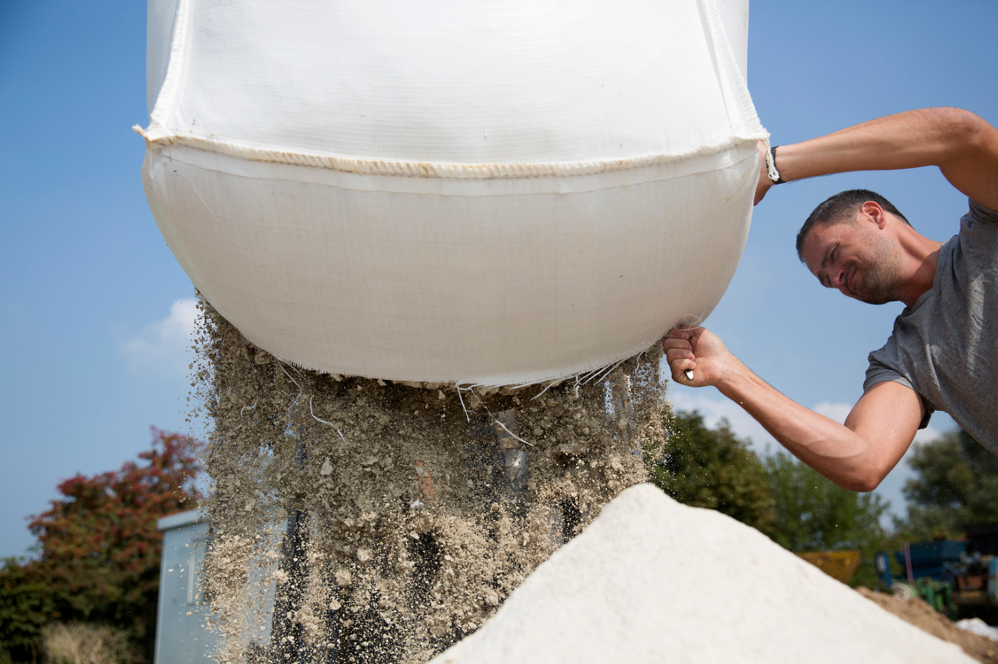 StoneCycling Transforms Corn Cob Waste, Construction Debris, and More ...
