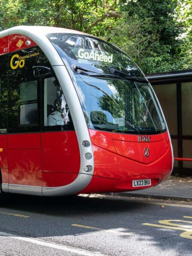 UK’s Route 358 Launches 6-Minute Charging Electric Tram-Like Buses ...