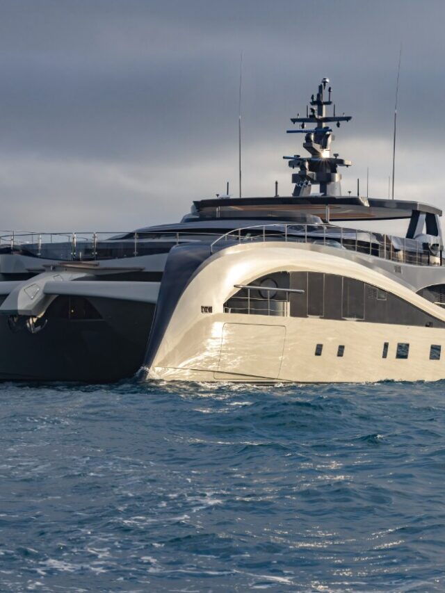 AI-Powered 140-Foot Hybrid Luxury Yacht with Solar Panels - Karmactive