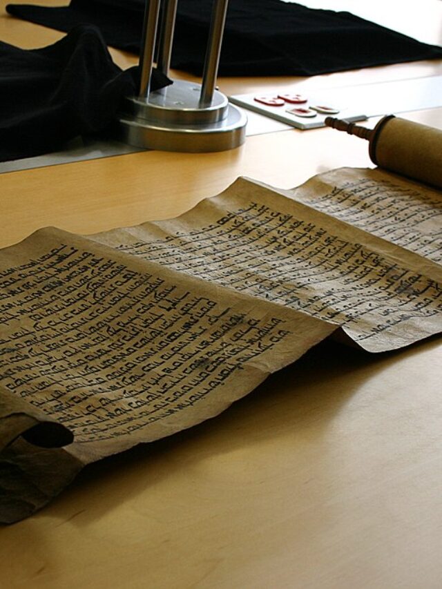 AI Reveals Text in Ancient Vesuvius-Charred Scroll - Karmactive