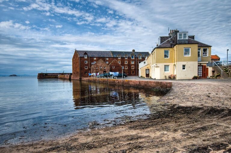 North Berwick Tops Scotland's Best Places to Live in 2025 - Karmactive