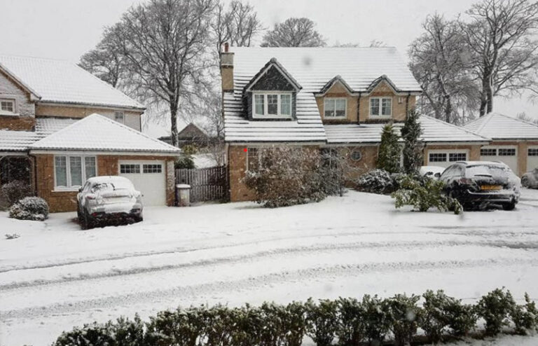 UK Freeze: -6°C Temps, Freezing Fog, and 60mph Winds Disrupt Travel ...