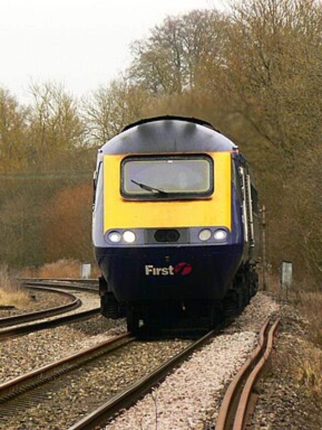 UK to Train 18-Year-Olds Amid 87% Rail Cancellation Crisis - Karmactive