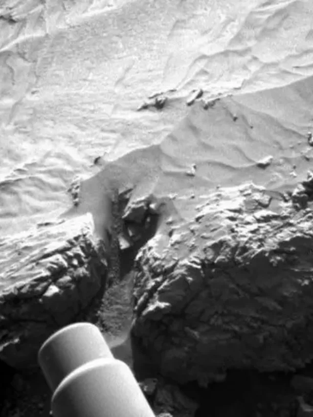 Mars' Hidden Secret: NASA's Rover Finds Mysterious 'Stone Web - Karmactive