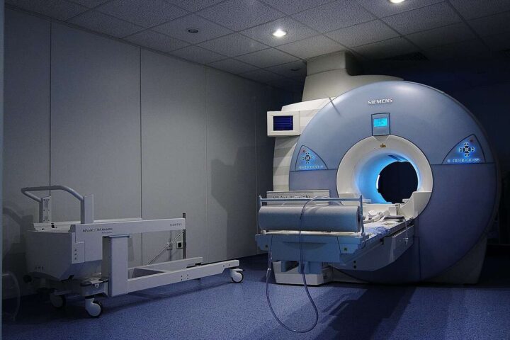 MRI Safety Lapse Killed 61‑Year‑Old Pulled by 20 lb Chain as 9% of ...